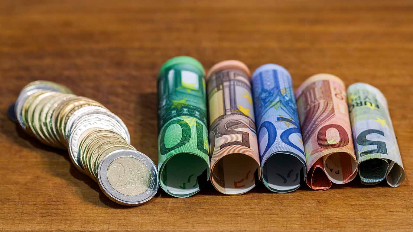 Novčanice eura iste za sve članice, kovanice različite - Hoću Kredit